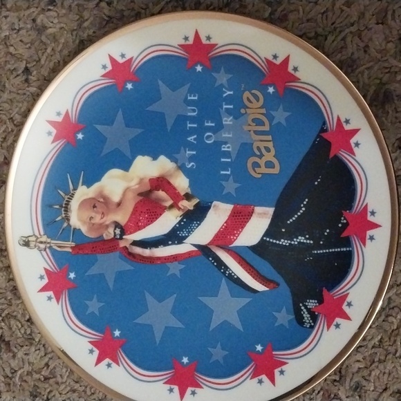 Enesco | Wall Decor | Barbie Statue Of Liberty Plate | Poshmark